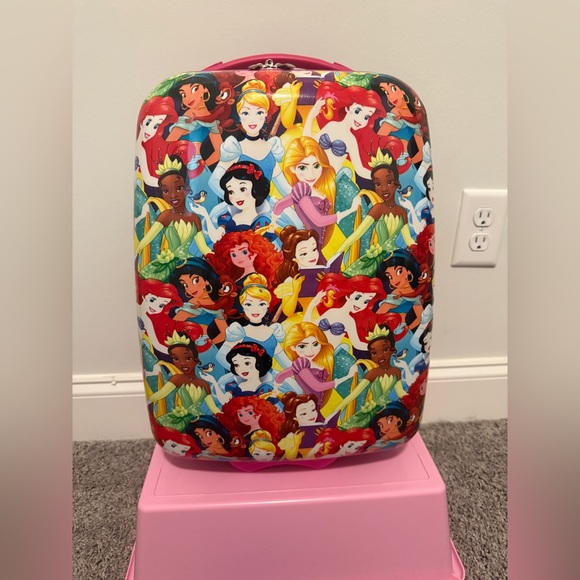 Bioworld | Accessories | Bioworld Disney Princess Hardshell Rolling ...